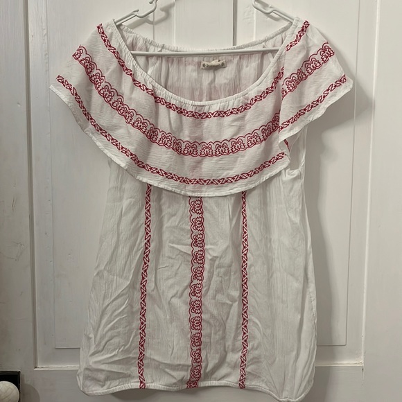 Ruff Hewn | Tops | Embroidered Top | Poshmark